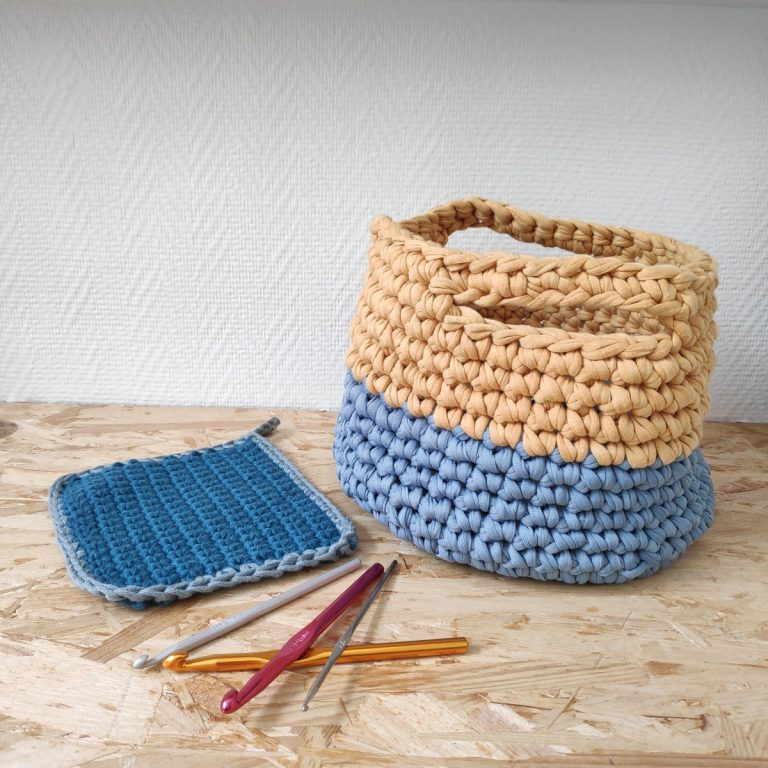 Cours d'initiation au crochet avec Pelotes Paris - Ateliers By The way